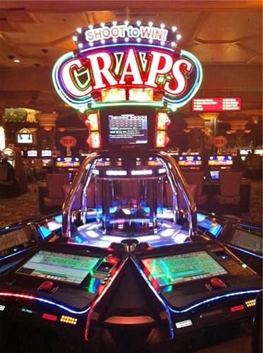 Shoot to Win Craps Slot Machine by